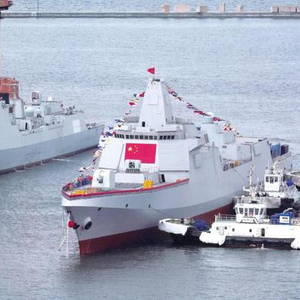 我055大驱与052D未来将同步批量建造 054B或已被叫停_手机新浪网