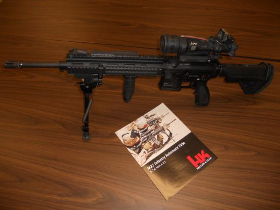 美陆战队换装M27步枪可配两脚架 威力堪比轻机枪_手机新浪网