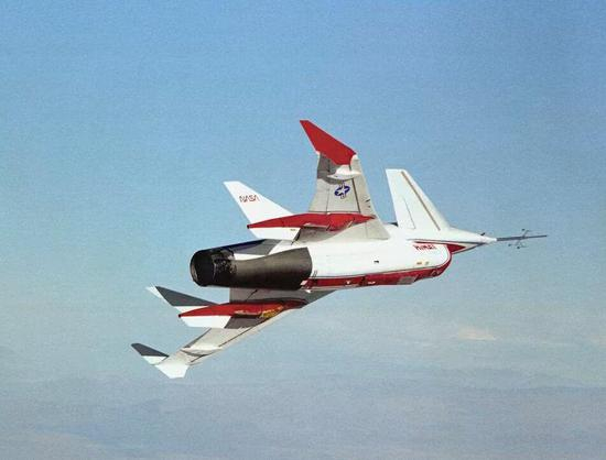 美隐身战机竞标曾有两款酷似歼20 但首轮就全军覆没_手机新浪网