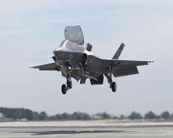 日本明确提出开发多用途航母 搭载五代机匹敌辽宁舰_手机新浪网