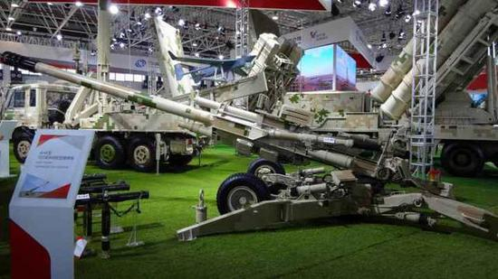 我国产AH4型155毫米榴弹炮性能不逊美国 造价也不菲_手机新浪网