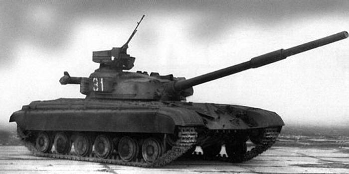 俄军最尴尬坦克造价是T72的5倍 但被丢在仓库里生锈_手机新浪网