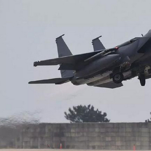 韩国派2架F15K战机绕韩日争议岛屿飞行 日方抗议_手机新浪网