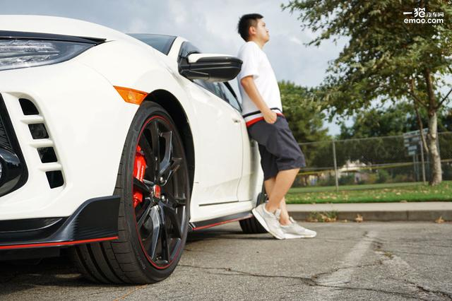 采访25岁Type R车主：加价1万美元？值！