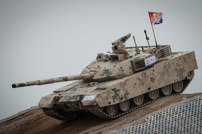 中国VT4型主战坦克，创出口单价新高，外国订单不断