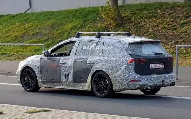 福克斯小钢炮要出旅行版了 全新福克斯ST旅行版谍照曝光