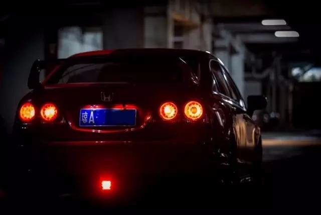 让日本事故FD2在国内重生！思铭版FD2改装案例