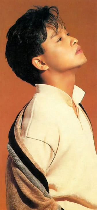 观看张国荣面部美学特征照片，欣赏哥哥的盛世容颜