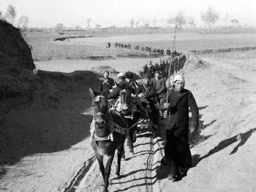 首位亲历“地道战”的美国军人和他身边的八路军！_新浪新闻