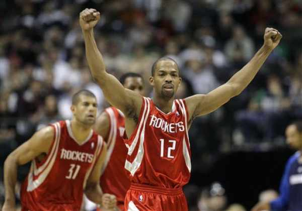 说起身穿12号球衣的NBA球员，你会想起谁？
