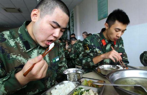 部队中伙食最好的一个军种，比飞行员吃的都要好