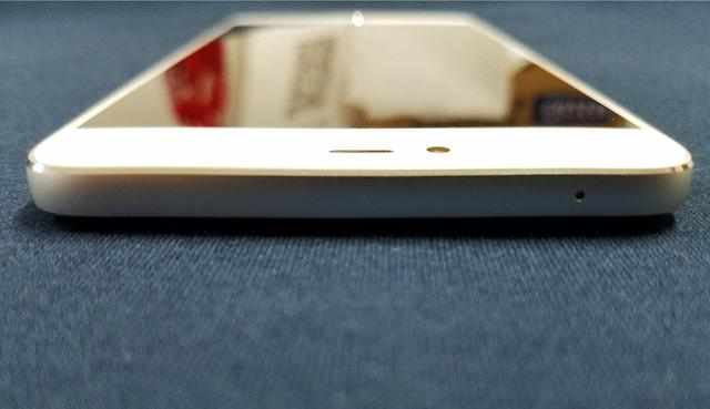 情怀旗舰直降700，2K+满血821+4GB+4080mAh__财经头条