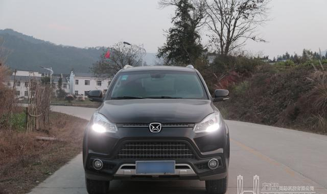 丰田又一款霸道硬汉，完全不输普拉多，标配四驱仅24万