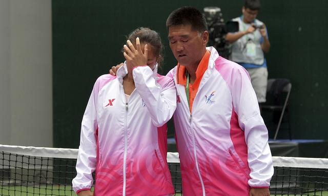 输不起！得银牌如丧考妣