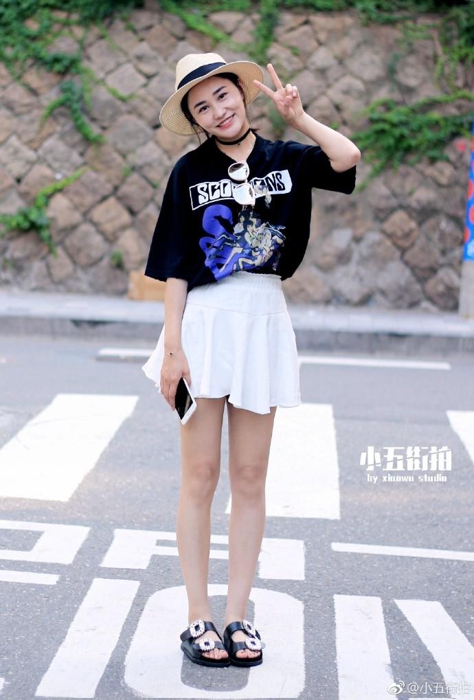 街拍摄影,韩国首尔街头美女夏季时尚搭配