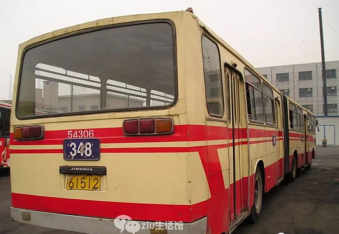 北京老公交记忆：红黄铰接大通道之BK6170