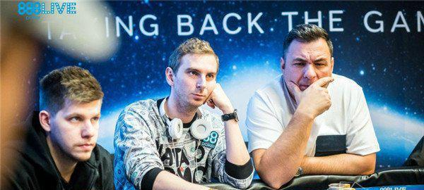 锦标赛策略：学会用大筹码在决赛桌施加压力|筹码|决赛|手牌_新浪新闻