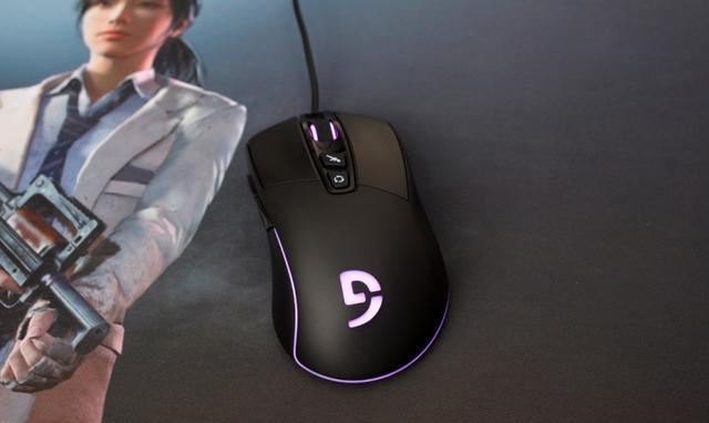 S级耐受力，网咖新英雄富勒G92游戏鼠标分析