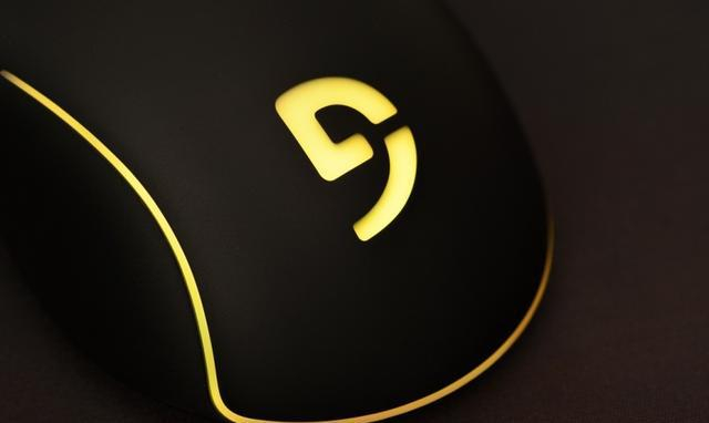 S级耐受力，网咖新英雄富勒G92游戏鼠标分析