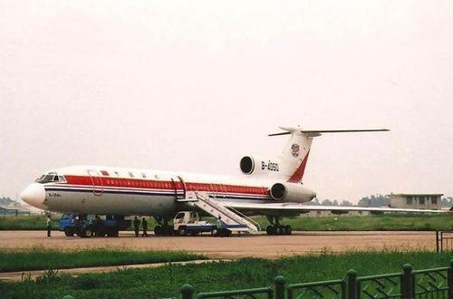 解放军最新一架图154-MD电子侦察机公开, 加装了三大装备|雷达|试飞|电子侦察机|孔径|成像_新浪新闻