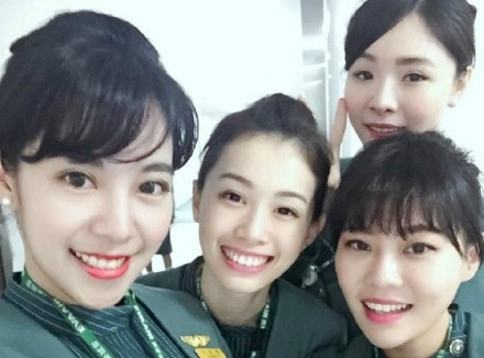 台湾长荣航空的空姐们，看看能不能入你的法眼