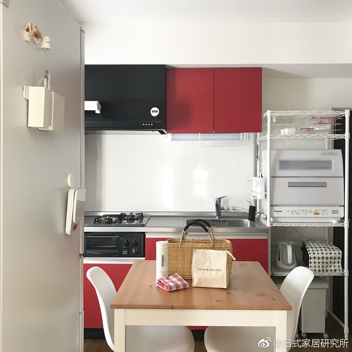 日本主妇sao和丈夫两人住在这间有30年历史的2DK公寓里