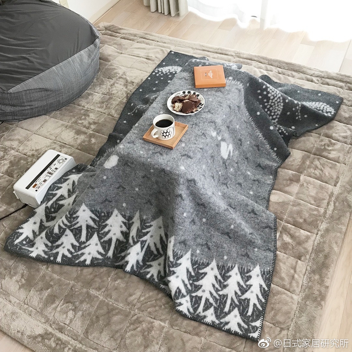 日本主妇sao和丈夫两人住在这间有30年历史的2DK公寓里