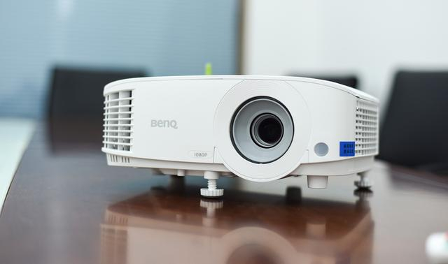 开启高效办公时代 BenQ E580投影机体验__财经头条