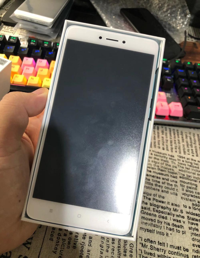 初音未来限量版, 799元红米NOTE4X开箱__财经头条