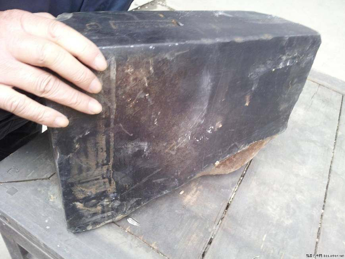 故宫最不起眼的地砖，一对价值80万，因为做到这八个字！