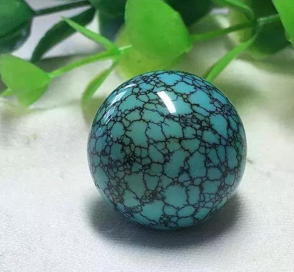 这种绿松石完美的像假货，美国人却把它奉为宝贝？|睡美人|绿松石|蓝松石|铁线|松石_新浪新闻