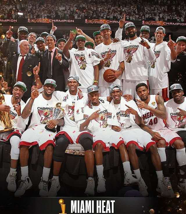 NBA近10年总冠军庆祝照，10套夺冠主力阵容，哪套阵容最强？