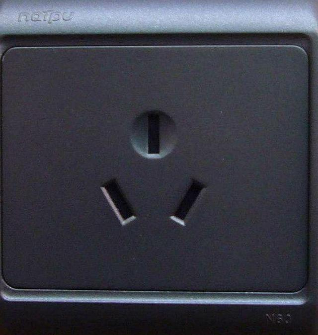 原来16A和10A的插座区别这么大，千万不要装错！