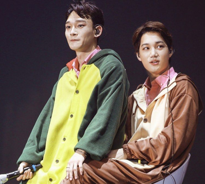 EXO成员Chen和KAI的有趣互动，金氏兄弟的快乐，有爱的两兄弟