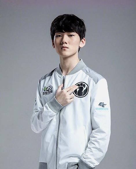 18岁的JackeyLove，自带电竞文男主光环，简直太撩了