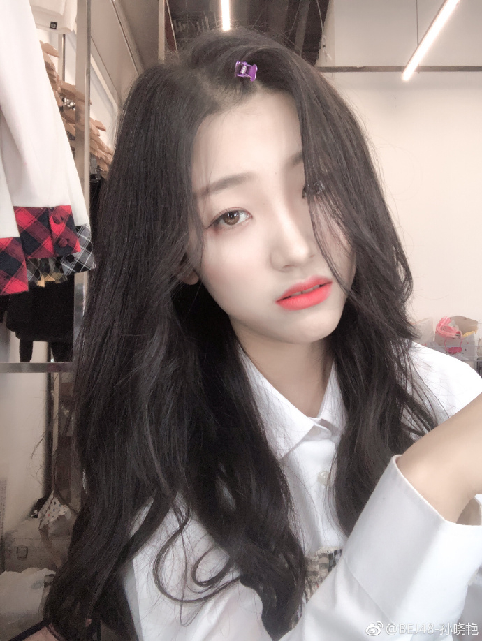 偶像女团BEJ48孙晓艳可爱自拍写真美照欣赏