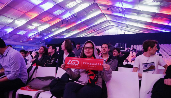 DOTA2：巴黎Major不愧是LGD的主场，国外粉丝超多人气很高