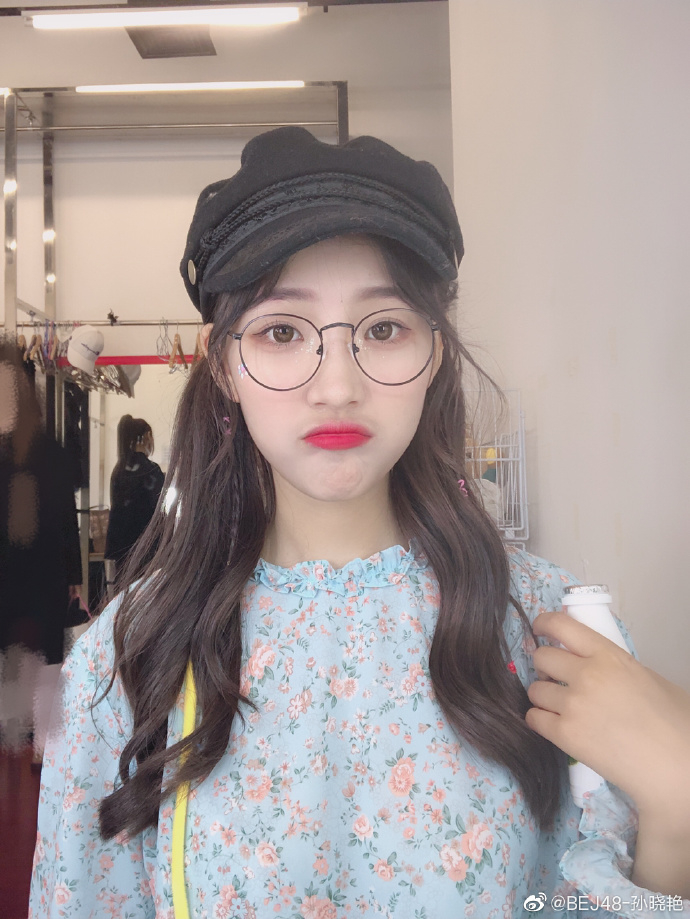 偶像女团BEJ48孙晓艳可爱自拍写真美照欣赏