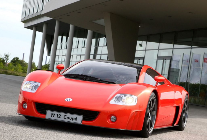 性能堪比布加迪，造型与兰博基尼相似，大众最强车型就是W12