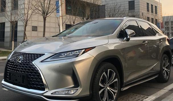 79.9万提了辆雷克萨斯RX450h，开了一年后，车主只想说一句话！