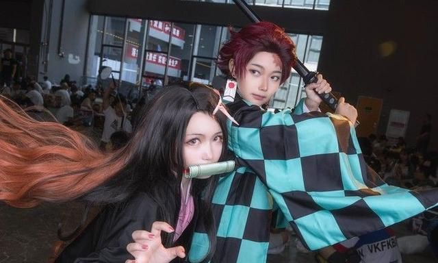 鬼灭之刃：这个灶门祢豆子cos美爆了，收藏！