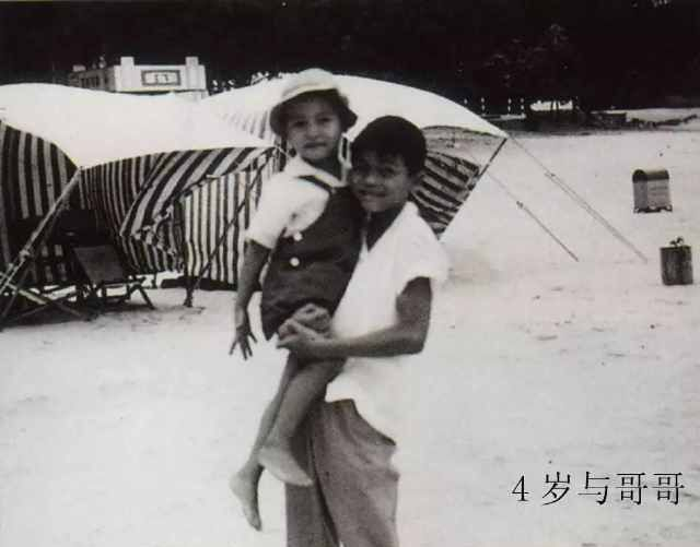“张国荣”童年罕见照，从小就帅气可爱，图3是5岁时和母亲潘玉瑶|张国荣|童年|可爱_新浪新闻