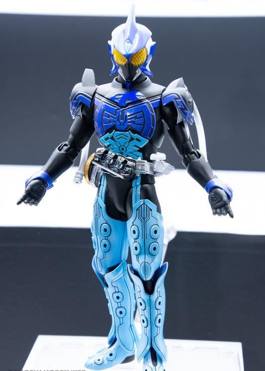 万代魂展真骨雕假面骑士OOO大量联组公开，恐龙联组何时才来？|联组|骨雕|假面_新浪新闻