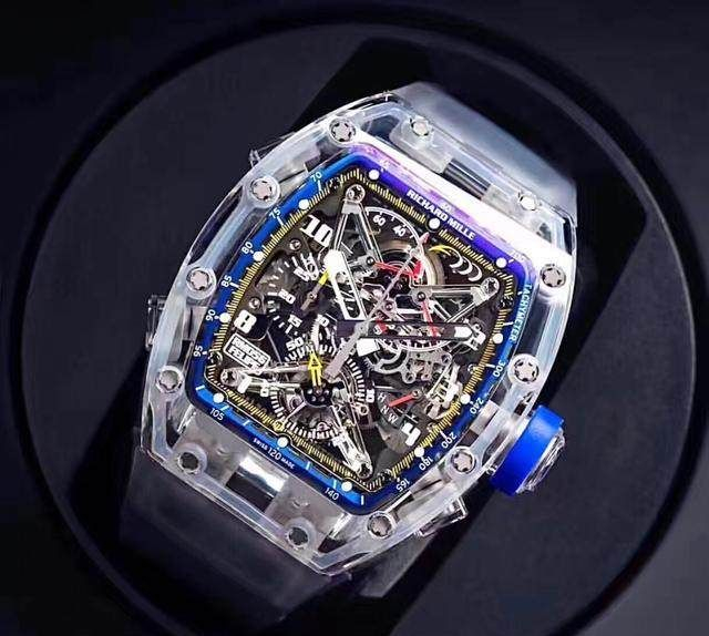 王思聪带2000万元的透明手表：看完你就知道为什么这么贵|蓝宝石|理查德米勒|陀飞轮