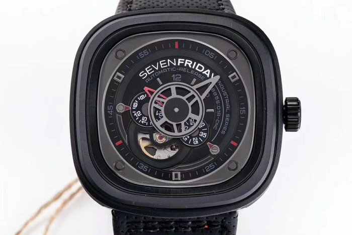 充满未来感的SV七个星期五SEVENFRIDAY是不是很酷！