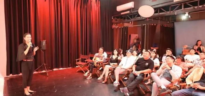 中艺博悦团队走访考察泰国G Village娱乐集团