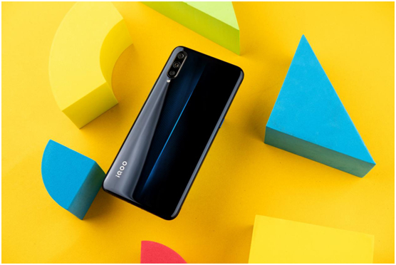 美感与性能的完美融合，iQOO超乎你对手机的想象__财经头条