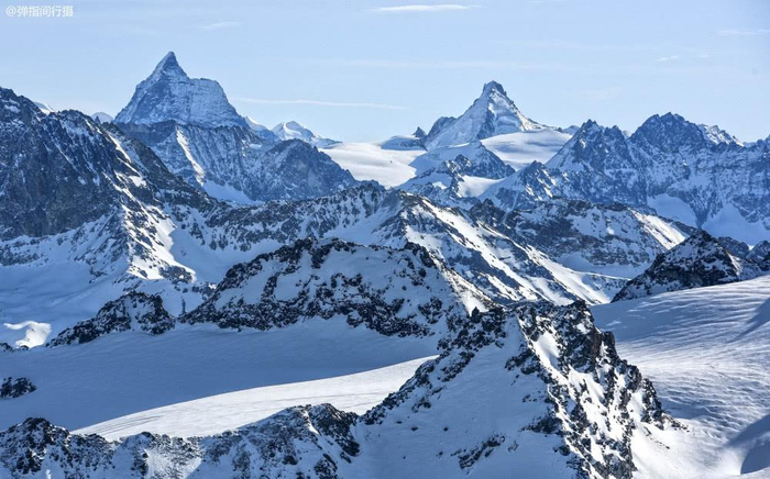 瑞士最“昂贵”的滑雪小镇，雪山美如仙境，成欧洲富豪的度假秘境