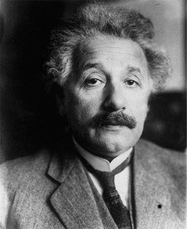 爱因斯坦珍贵历史老照片：伟大的物理学家，才华横溢也很帅气