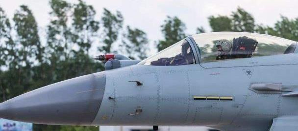 DSI进气道：全世界只有5种战机采用，一架在美国，四架在中国|进气道|战机|气流|超音速|发动机_新浪新闻